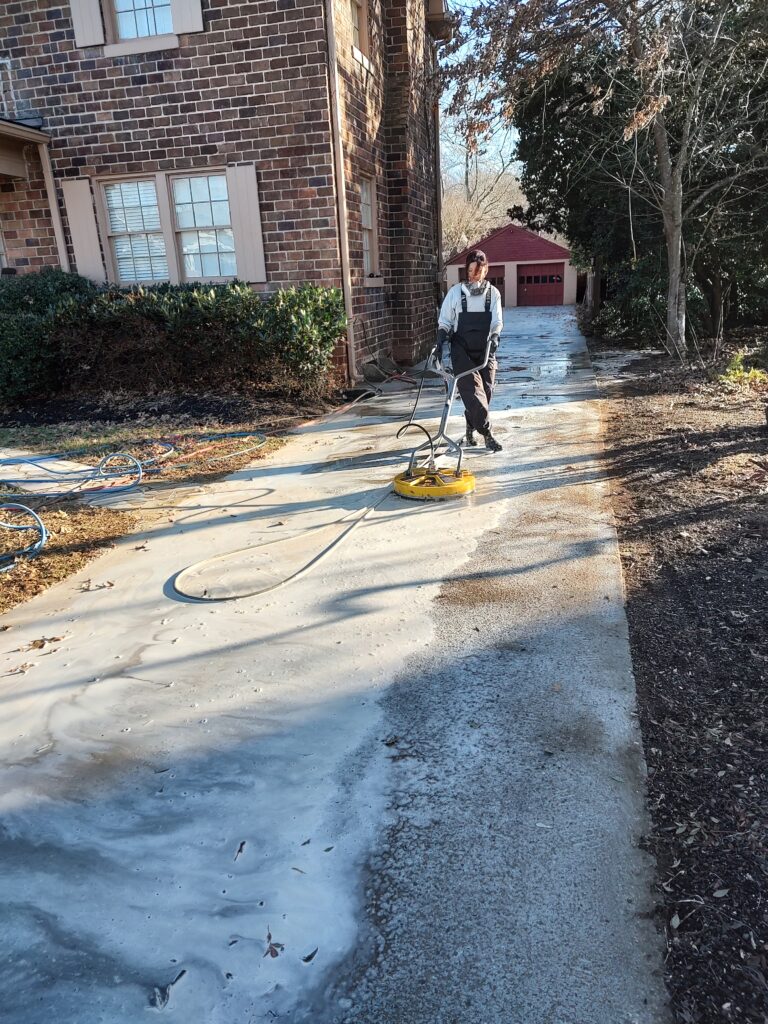 PRESSURE WASHING YOUR DRIVEWAY